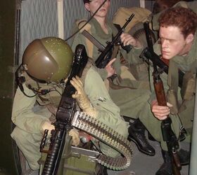 Made In Australia: The Owen Submachine Gun | thefirearmblog.com