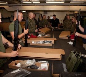 Unboxing the M27 IAR | thefirearmblog.com