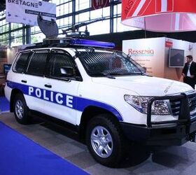 Land Cruiser 200 V8 fitted with a gun turret | thefirearmblog.com