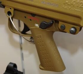 Heckler & Koch HK121 and MG4 (Flat Dark Earth) Photos | thefirearmblog.com