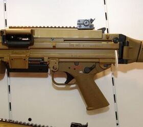 Heckler & Koch HK121 and MG4 (Flat Dark Earth) Photos | thefirearmblog.com