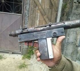 Common illicitly homemade submachine guns in Brazil | thefirearmblog.com