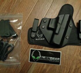 Alien Gear Cloak Tuck 2.0 IWB Holster Review | thefirearmblog.com
