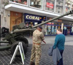 UK Army's 105mm Light Gun | thefirearmblog.com