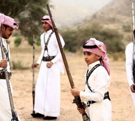 Jumping The Gun (Literally): Saudis Dancing With Guns | thefirearmblog.com