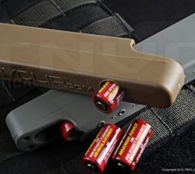 The BATTERYCLIP From BatteryClip and TNVC | thefirearmblog.com