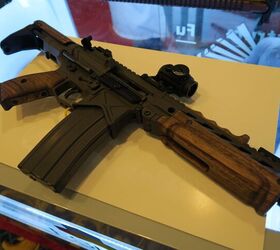 [SHOT 2016] Battle Arms Development's Vert PDW Stock | thefirearmblog.com
