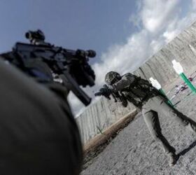 [Army 2017] Crazy Kalashnikov firearms demonstration | thefirearmblog.com