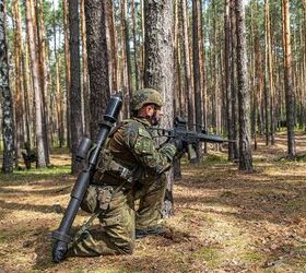 POTD: German Panzergrenadier with Panzerfaust 3 | thefirearmblog.com