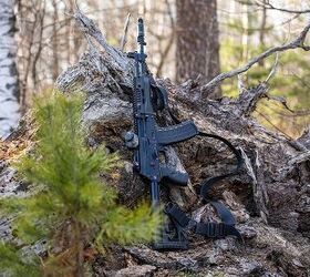 Russian Special Forces gets their first batch of AK-12s ...