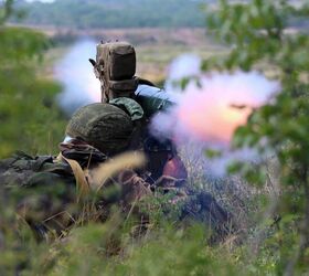 POTD: Russian Airborne Forces Firing 9K111 Fagot Wire-Guided Anti-Tank ...