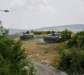 POTD: Russian Airborne Forces Firing 9K111 Fagot Wire-Guided Anti-Tank ...