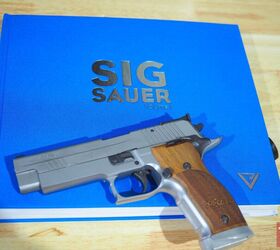 Book Review: Vickers Guide SIG Sauer Vol 1 | thefirearmblog.com