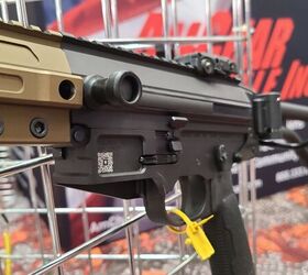 [SHOT 2023] Brigade Manufacturing Makasi FAL/AR Hybrid Rifle ...