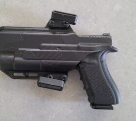 TFB Review: Raven Concealment Perun Light Compatible Holster ...