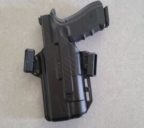 TFB Review: Raven Concealment Perun Light Compatible Holster ...