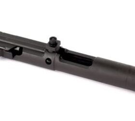 [SHOT 2018] Hands On with FightLite's MCR Lightweight Belt-Fed, Raider ...