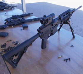 [SHOT 2018] Hands On with FightLite's MCR Lightweight Belt-Fed, Raider ...