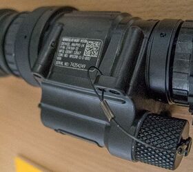 USA Transfers 2,500 Night Vision Helmet Mounted Monoculars to Ukraine ...