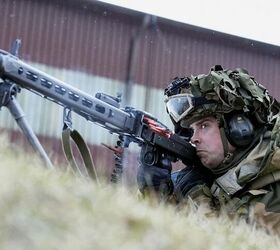 POTD: Norwegian Army Goes Subway | thefirearmblog.com