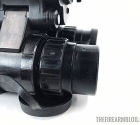 Friday Night Lights: Dual Tube Spotlight – AN/PVS-15 | thefirearmblog.com