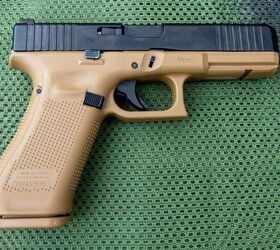 POTD: French Army Show Their New Glock 17 Pistols | thefirearmblog.com