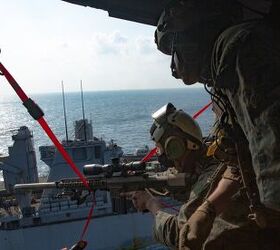 POTD: Aerial Sniper with M110 Semi-Automatic Sniper System ...