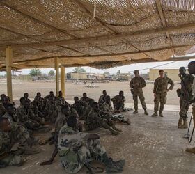 POTD: U.S. Military Training with Djiboutian Soldiers | thefirearmblog.com