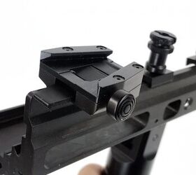 Friday Night Lights: WILCOX MAD AN/PEQ-7 | thefirearmblog.com