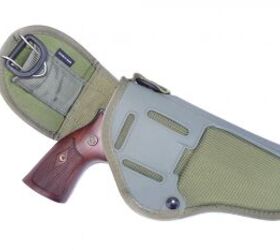 TFB Review: Bianchi Universal Revolver Holster – UM84R | thefirearmblog.com