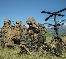 POTD: M27 Infantry Automatic Rifle in Amphibious Assault ...