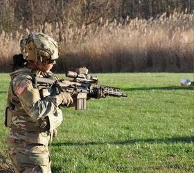 POTD: Unsuppressed SIG Sauer XM-7 Rifle with the XM-157 Fire Control ...