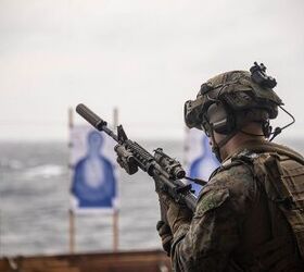 POTD: M4A1 Small Arms Live-Fire on USS America | thefirearmblog.com