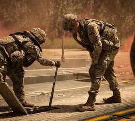 POTD: Polish Armed Forces in Romania | thefirearmblog.com